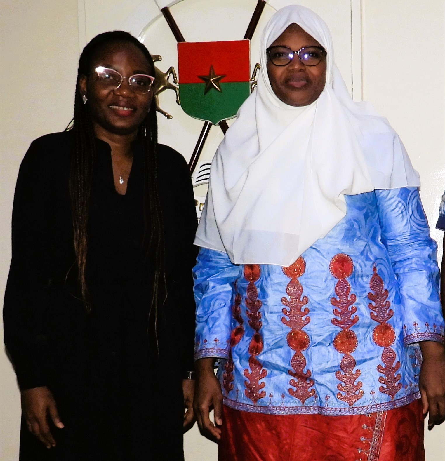 Lutte contre les usages malveillants de Facebook : Docteure Aminata ...