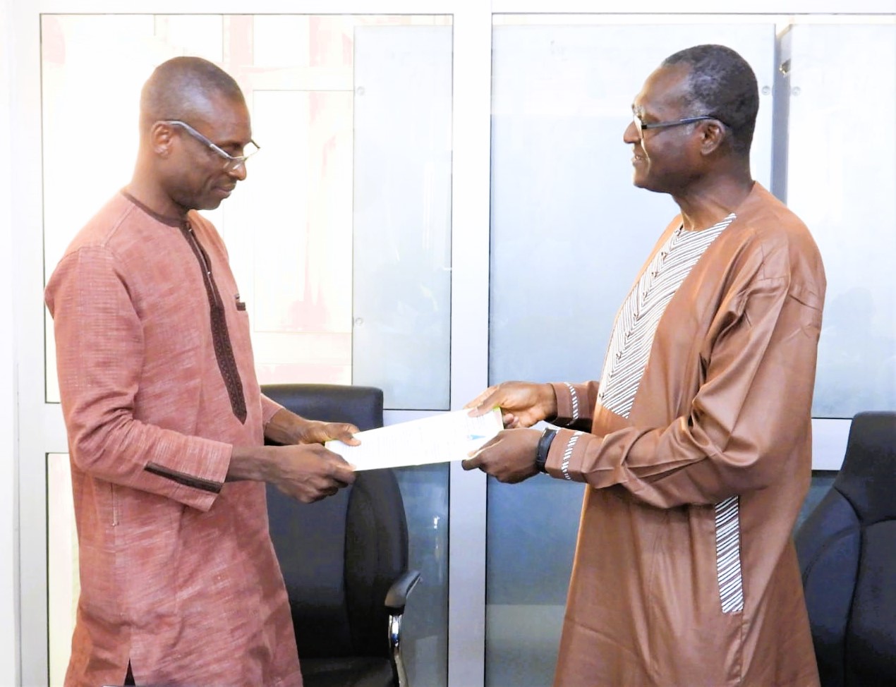 ANPTIC : Oumarou SANOU officiellement installé dans ses fonctions de ...