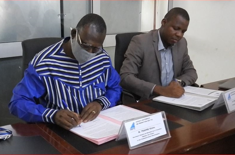 Ministère en charge du numérique et des postes : le DG de l’ANPTIC ...